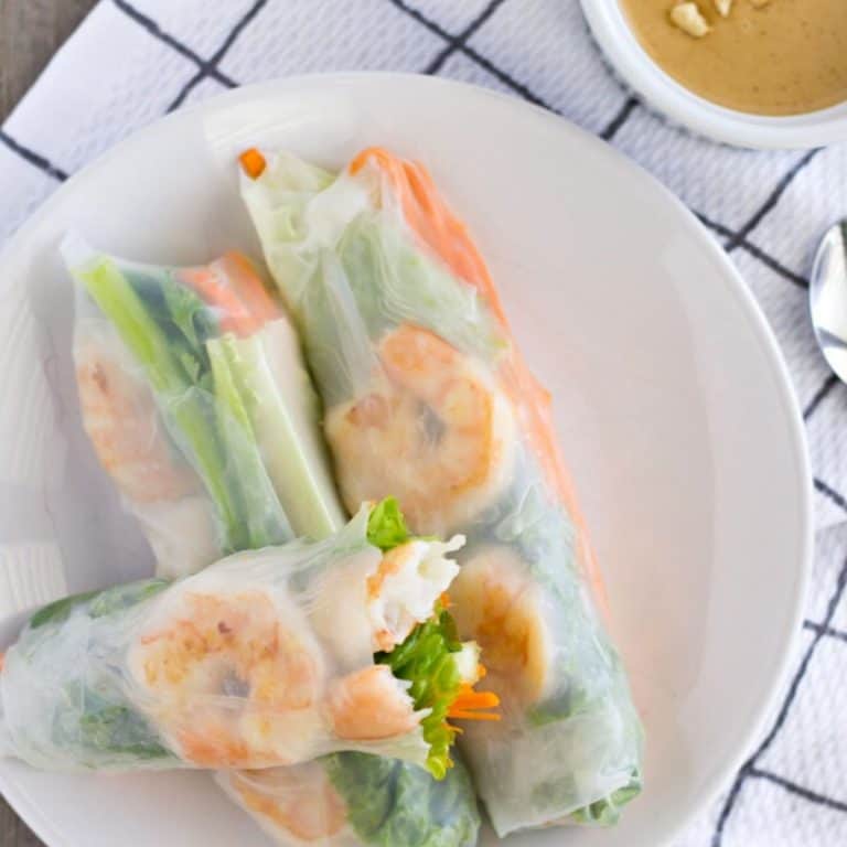Shrimp Rice Paper Rolls with Peanut Dipping Sauce | Thai Caliente