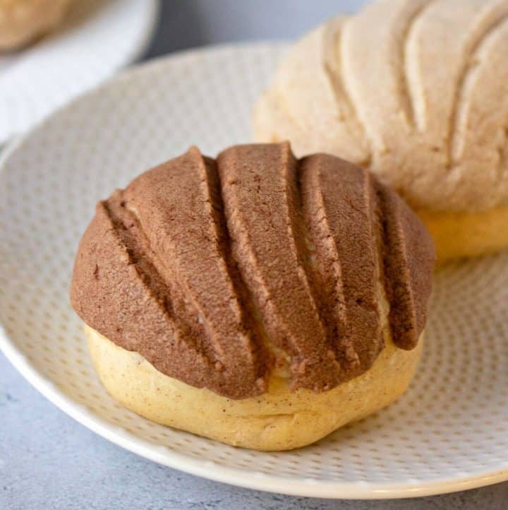 Conchas (Mexican Sweet Bread)