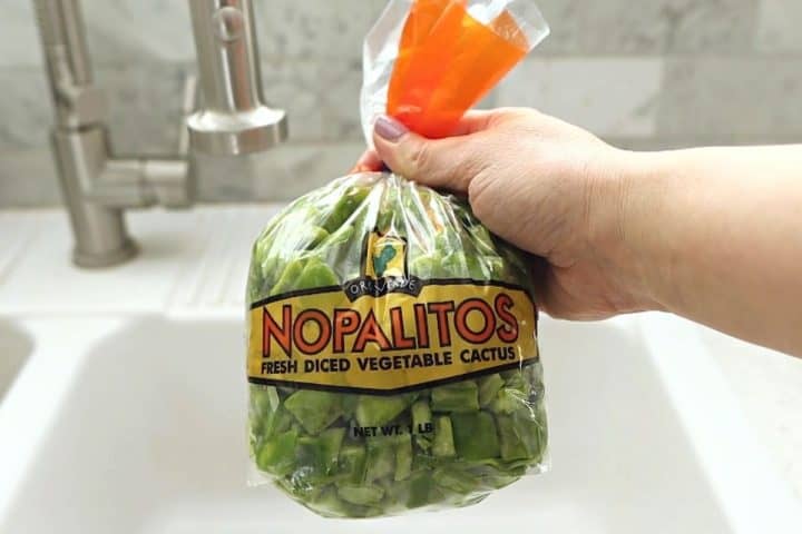 Nopales con Huevo (Cactus and Eggs) | Thai Caliente Breakfast Recipes