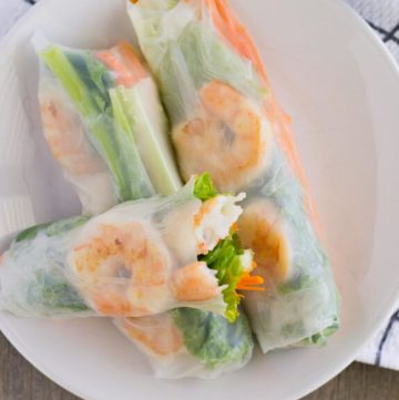 Shrimp Rice Paper Rolls with Peanut Dipping Sauce | Thai Caliente
