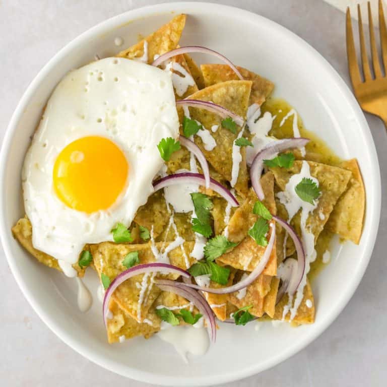 Chilaquiles Verdes Con Huevo | Thai Caliente Mexican Main Dishes