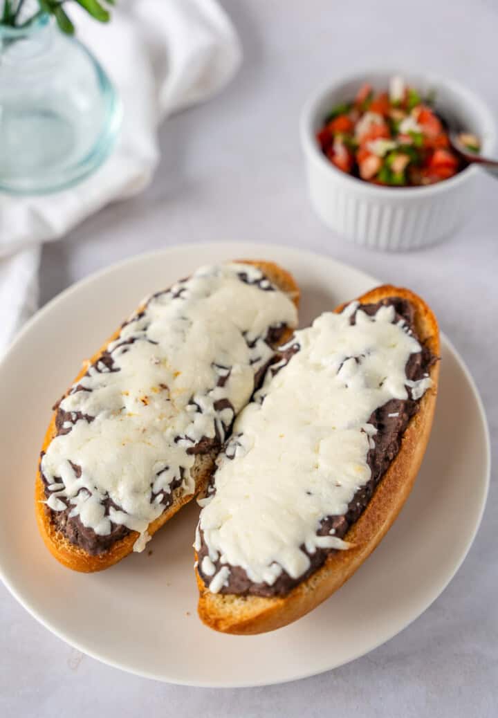 Mexican Molletes | Thai Caliente