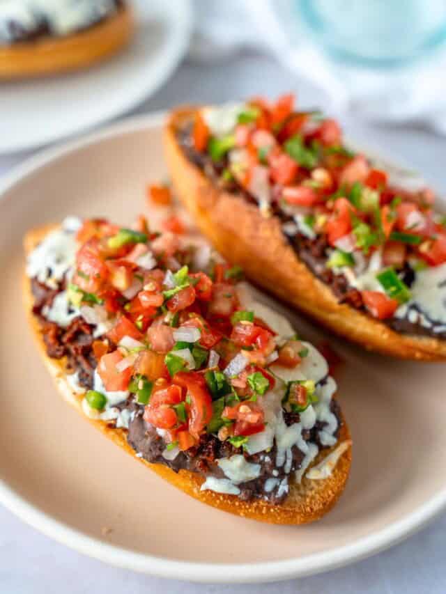 Mexican Molletes | Thai Caliente