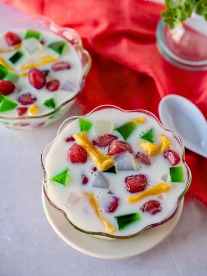 Ruam Mit (Thai Dessert)
